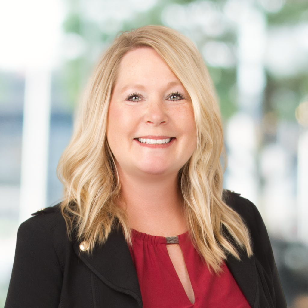 Our Team | Tami Bauer - Carriage Realty, Inc.